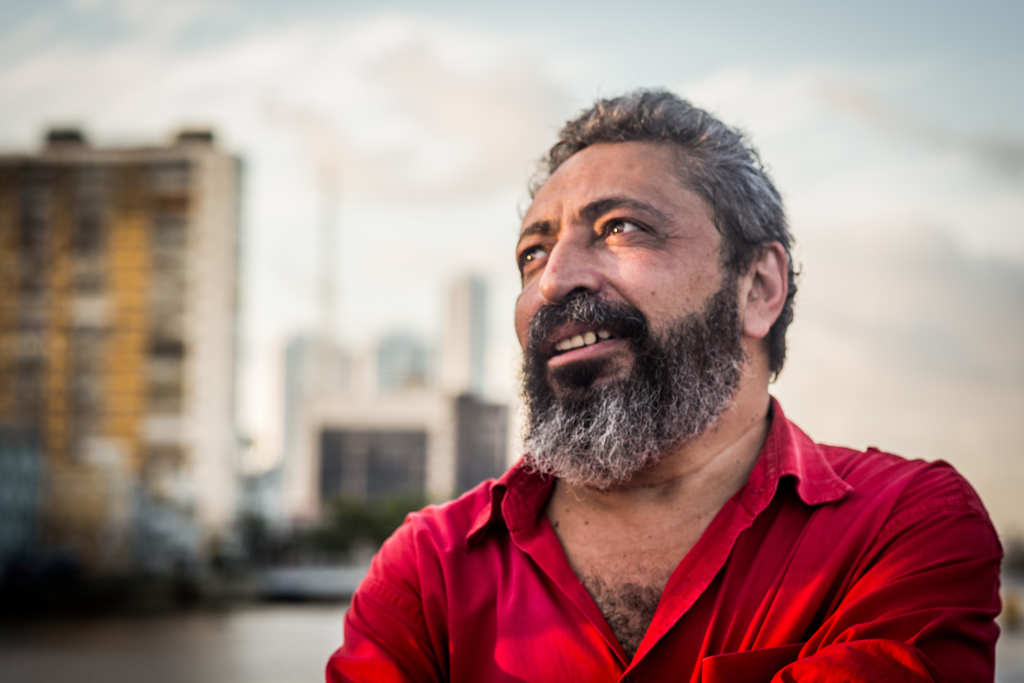 Sidney Rocha Lança Livro Com Campanha De Leitura Solidária - Revista ...