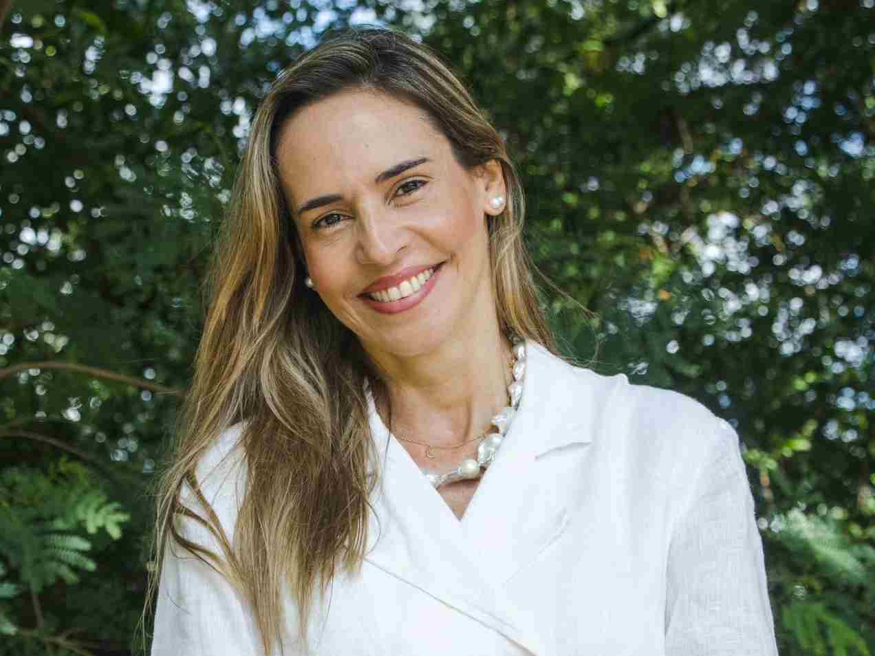 Do Recife Para O Mundo (por Isabella De Roldão) - Revista Algomais - A ...